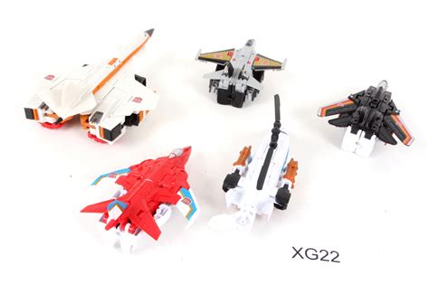 Complete Transformers® Generations Combiner Wars Combiners Superion