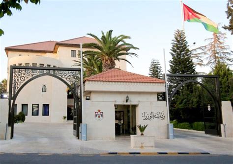 زيادة رواتب المتقاعدين العسكريين والمحاربين القدامى هلا اخبار