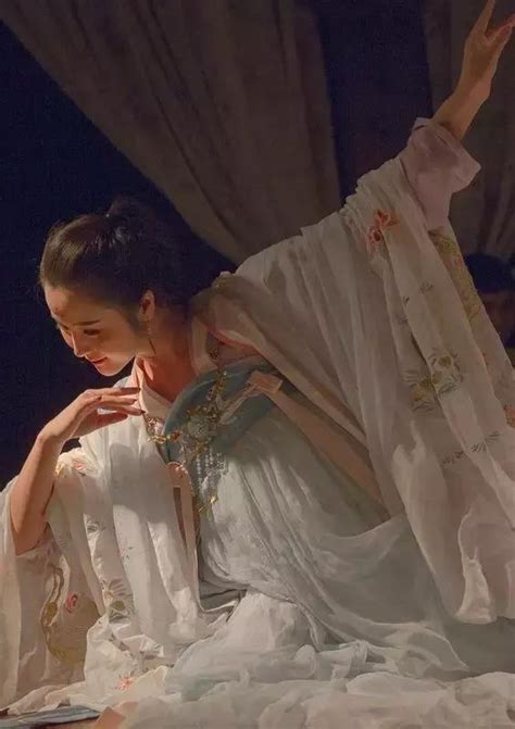 中國各朝代傳統的服飾色彩原來美到炸裂 每日頭條
