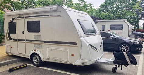 공간 부족한데 주차장 점령한 캠핑 캐러밴 문제로 주민 갈등