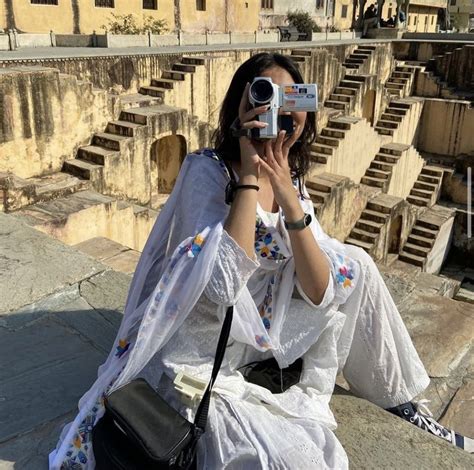 Pin By ⭒ On 𝙄𝙂 𝙂𝙄𝙍𝙇 Indian Aesthetic Desi Clothes Desi Fashion Casual