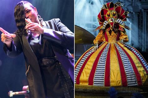 The Masked Singer Fans Convinced Of Robins Identity After Cryptic