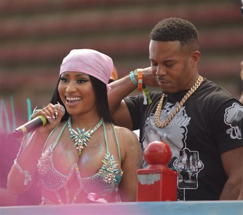 Nicki Minaj Carnival Nip Slip 3