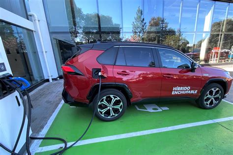 Venta De Autos Electrificados Creció 60 En Primer Semestre Con Toyota