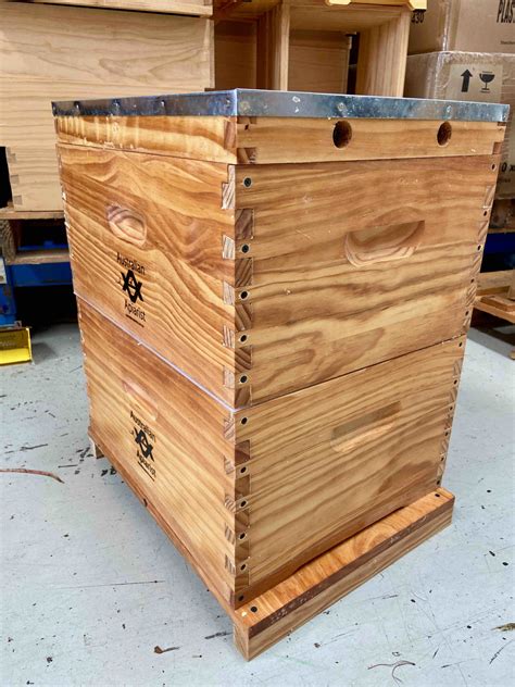 Beehive 10 Frame Beehive Special 1 Flat Roof Unassembled Wd