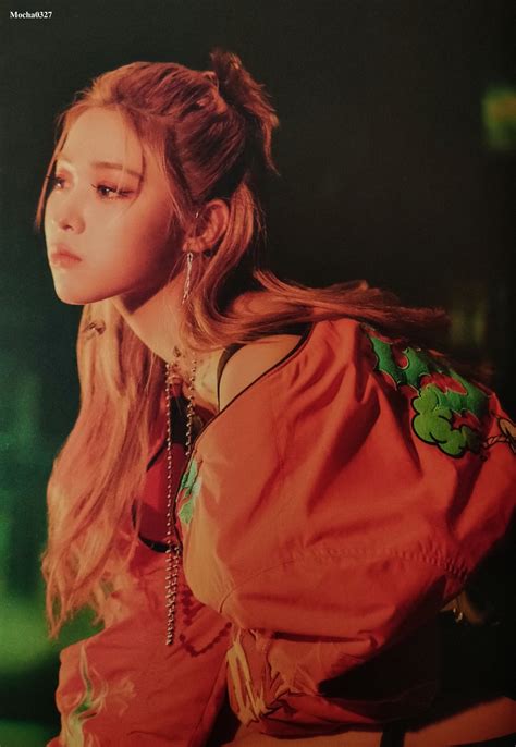 𝐦𝐨𝐜𝐡𝐚𝟎𝟑𝟐𝟕 On Twitter A Full Thread Of My Itzy Guess Who Scans Itzy