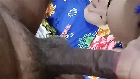 Jiya Ji操她的sali热辣阴户，性感的奶子，性感的sali，热阴蒂，乳头， Xhamster