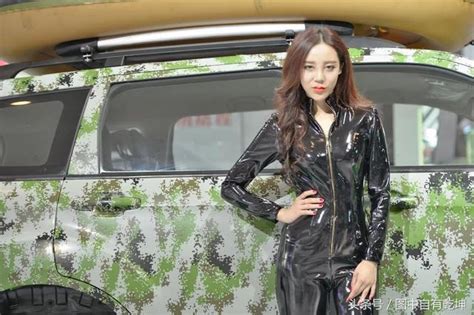 車展車模神似林志玲，驚艷全場 每日頭條