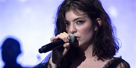 Poll Reveals The Worlds Sexiest Accent Askmen