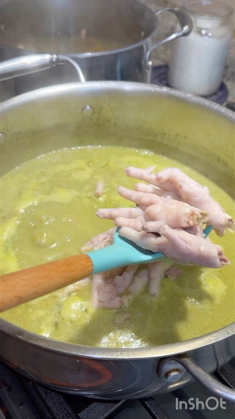 Patitas Y Mollejas De Pollo En Salsa Verde Cocine Patitas Y Mollejas