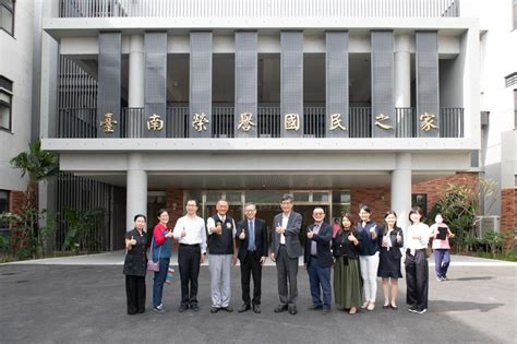 長榮大學與臺南榮家共同簽訂「產學合作備忘錄」攜手培育優質長照人才 長榮大學 研究發展處