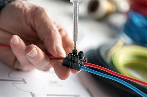 Connectors And Terminal Block Types Uses And Wiring