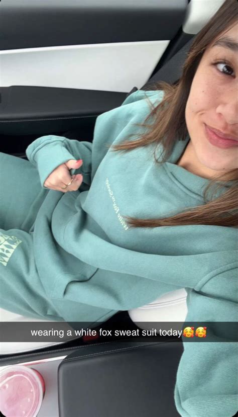 Nicole Laeno College Outfits Winter Outfits Nicole