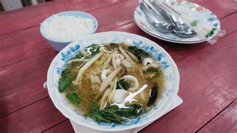 Enak Disantap Saat Hujan Berikut Resep Sup Jamur Kembang Tahu