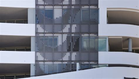 Building Facade Pattern