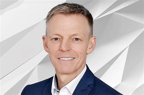 automakers reach out for more robotics and automation automotive news