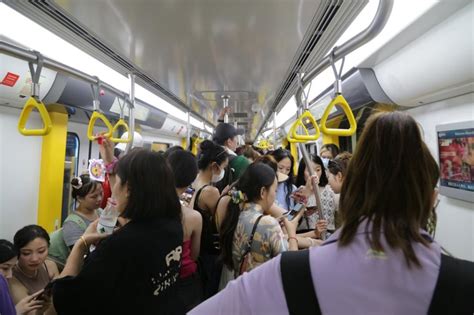 176万人次！青岛地铁日均客运量达近8年来峰值 半岛网