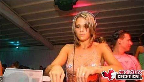 外国女DJ竟然裸体上班 中国娱乐资讯网CECET CN