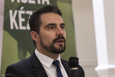 Velvet Gumicukor A legszexibb magyar politikus nem más mint
