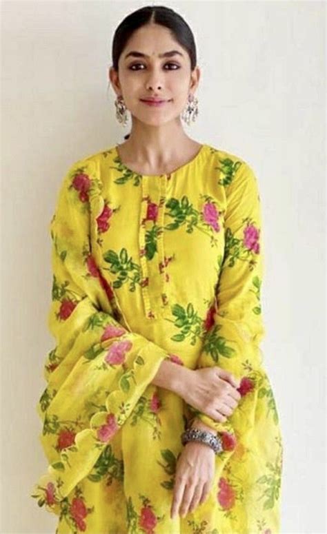 Pin By Brindha On Beauty In Casual Dress Outfits Fashion Modest Fashion