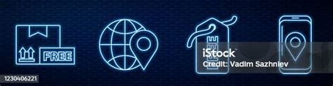 무료 기호와 라인 가격 태그를 설정 무료 기호와 골판지 상자 지구위 위치 앱 배달 추적 및 골판지 상자와 빠른 시간 모바일 벽돌 벽에 빛나는 네온 아이콘입니다 벡터 가격에