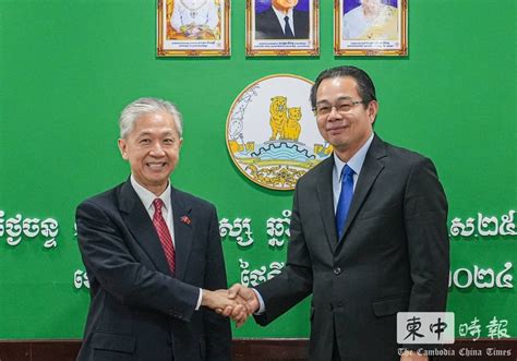 西港省长会见汪文斌大使（组图） 柬中時報