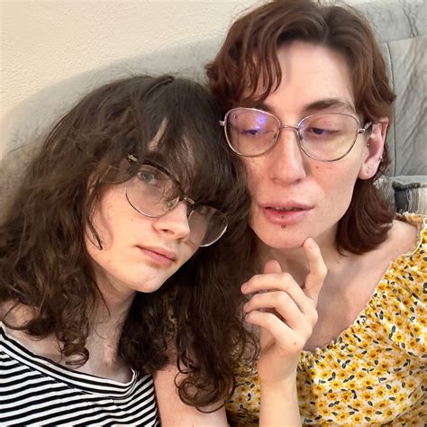 Lesbianvixens Social Manyvids