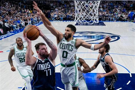 Doncic Fouls Out And Mavericks Fall Into A 30 Hole After Losing To