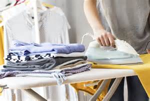 Cara Menyetrika Pakaian Agar Selicin Setrika Uap Di Tempat Laundry 1