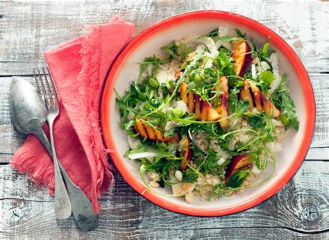 Couscoussalade Met Gegrilde Nectarines Recept Allerhande Albert Heijn