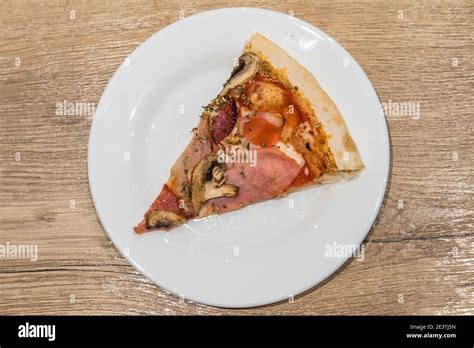Delicious Classic Italian Pizza Carbonara With Ham Tomatoes Mushrooms