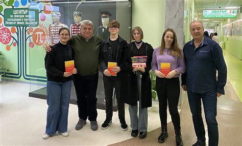 Посрещнахме писателя Николай Табаков СУ Иван Вазов