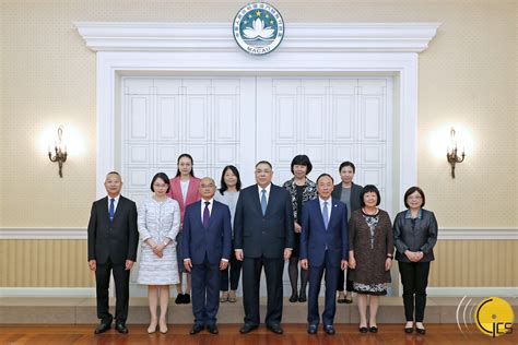 行政長官崔世安會見澳門鏡湖護理學院一行 澳門特別行政區政府入口網站