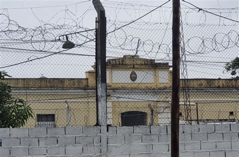 Urribarri, Báez y Aguilera, las visitas del 24 y la soledad de la ...