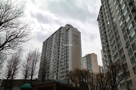 일산아파트시세 고양시 덕양구 토당동 전세 능곡현대홈타운1차 공급면적11165㎡전용면적8455㎡ 3억3000만원 토당동
