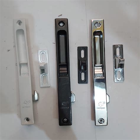 Hitomi Flush Lock 12 Per Piece Shopee Philippines