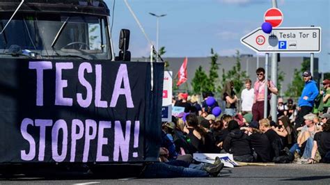 Tesla Faces Protests At German Gigafactory Over Planned Expansion Ht Auto