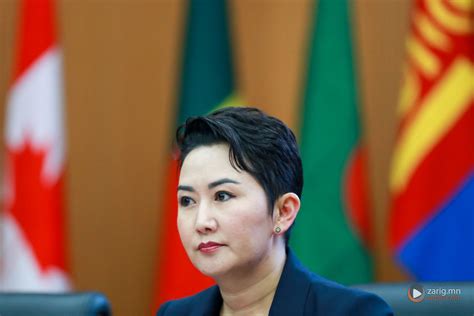 Б Батцэцэг Украин улсаас иргэдээ татаж авах бүхий л арга хэмжээг авч ажиллаж байна