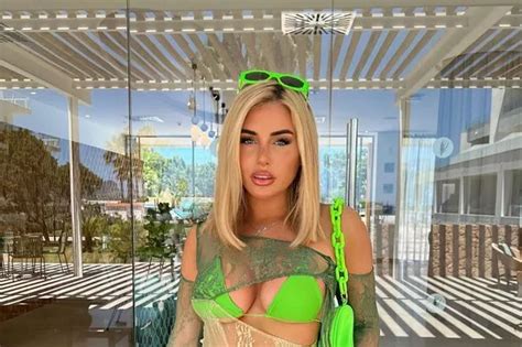Love Islands Ellie Brown Wows Fans In Minuscule Bikini As She Covers