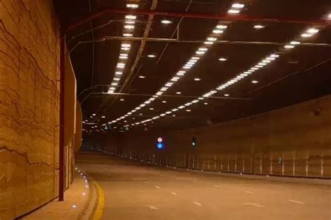 فيديو افتتاح نفق طريق أبي بكر الصديق في الرياض أحد أطول الأنفاق في