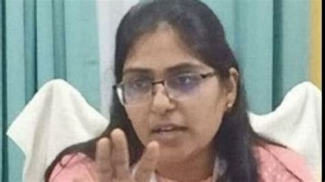 ज्योति मौर्या के पीछे पड़े ट्रोल्स मीम्स वायरल