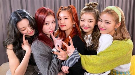 【itzy】メンバー年齢・身長順や誕生日・名前・カラーは？日本人いる？プロフィールを徹底紹介！｜music Colors