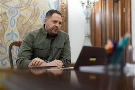 Андрій Єрмак провів телефонну розмову з кардиналом Маттео Дзуппі