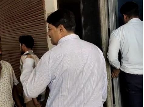 Anwar Dhebar Arrested In Raipur Anwar Dhebar Ejaz Dhebar Raipur Mayor