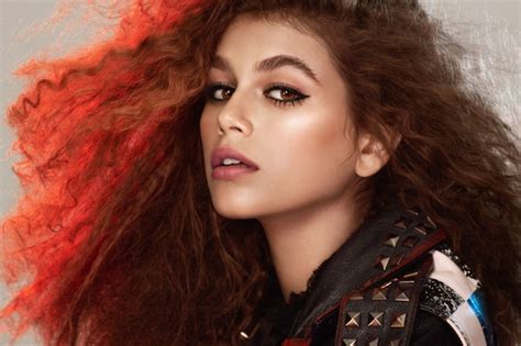 Kaia Gerber Turns Up The Glam In Marc Jacobs Beauty Campaign Fashion