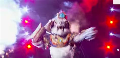 Is The Masked Singer” Shows White Tiger Rob Gronkowski