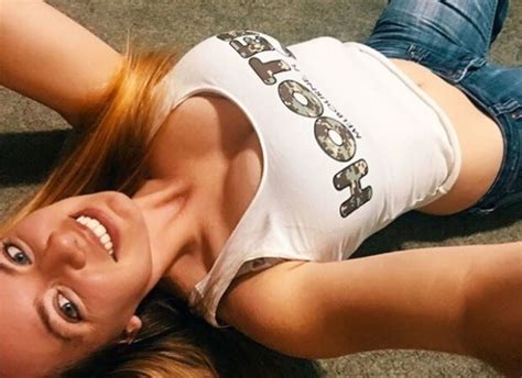 Hooters Redhead Fomoco