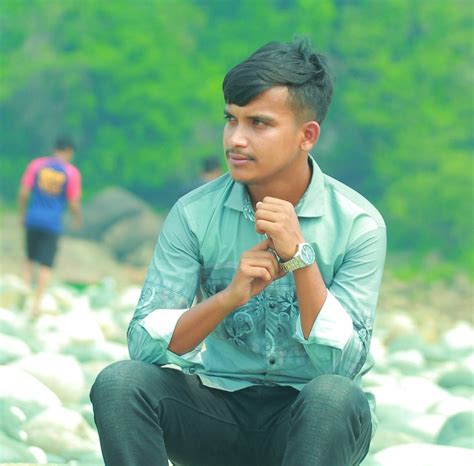 আপনি কি জানেন এই জায়গায় শত শত ক্যামেরা কেন কারণ এখানে একটি ভালো ছবি তুলতে পারলে সেটি কোটি