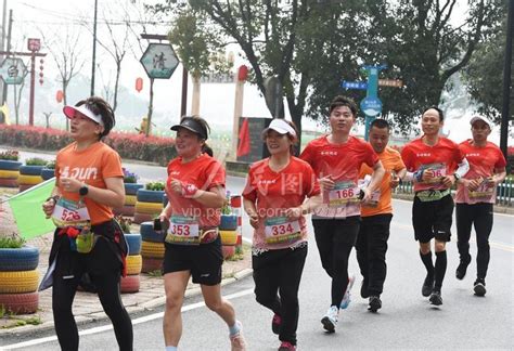 浙江义乌：二月二 跑起来 人民图片网