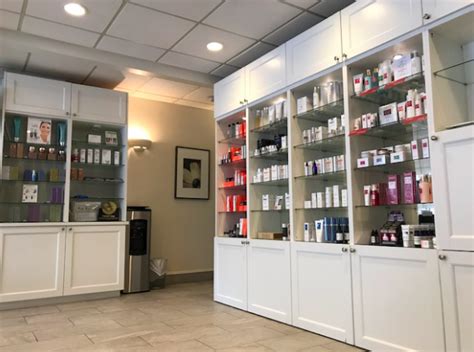 Toronto Relax At Ici Paris Ski Care Clinic And Spa Travel Design